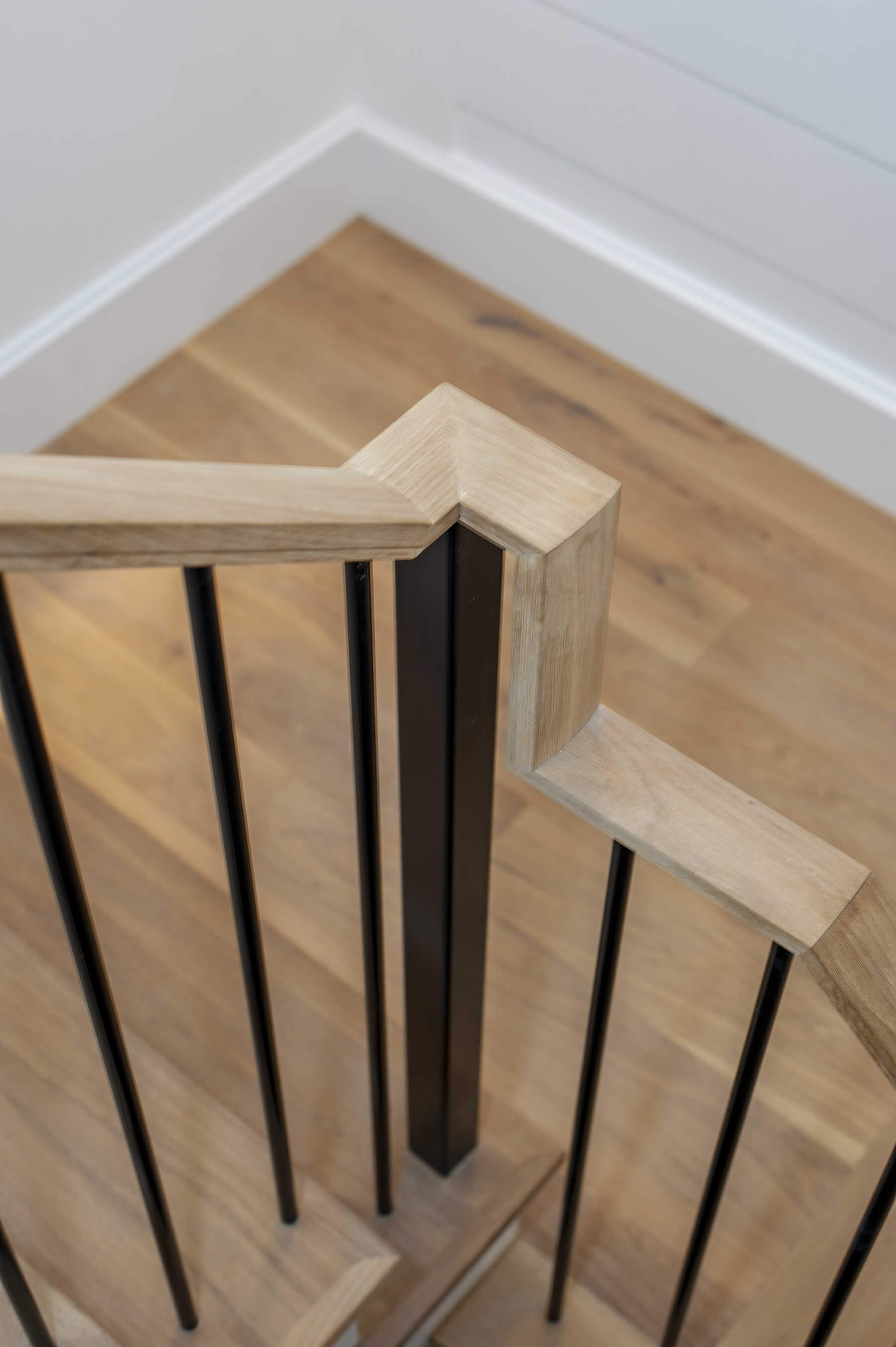 L-Shape Stairs – Cooper Stairworks